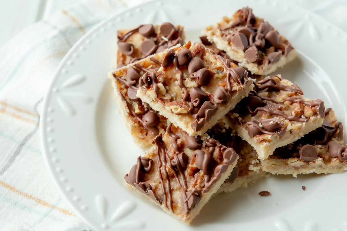 Turtle Shortbread Bars - The Timeless Baker